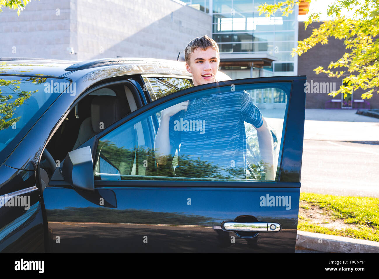 Man is stepping out of car hi-res stock photography and images - Alamy