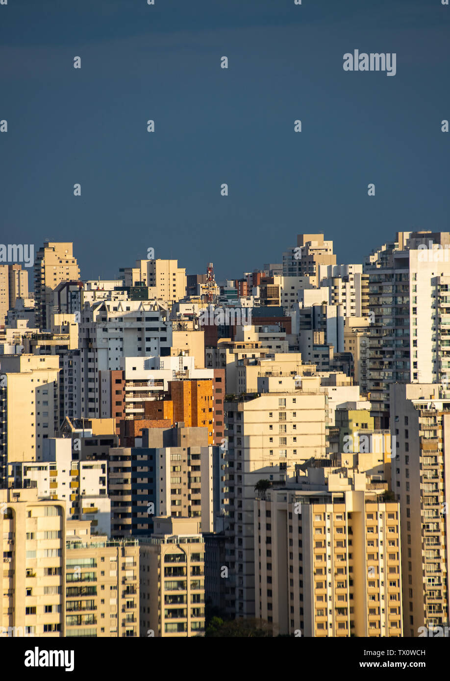 Building wall in the big city Stock Photo - Alamy