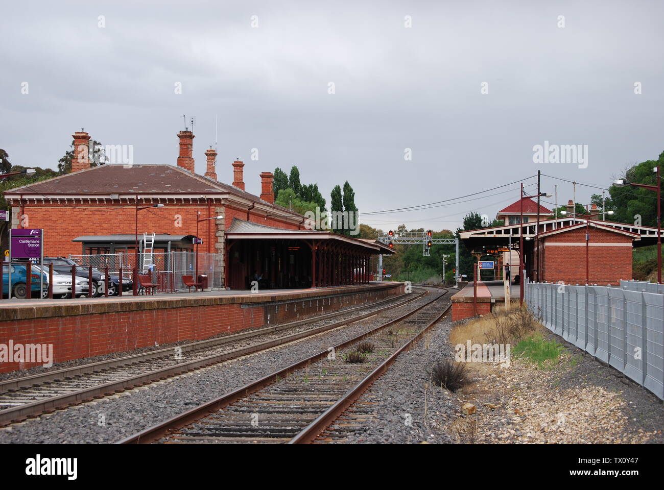 Castlemaine station hi-res stock photography and images - Alamy