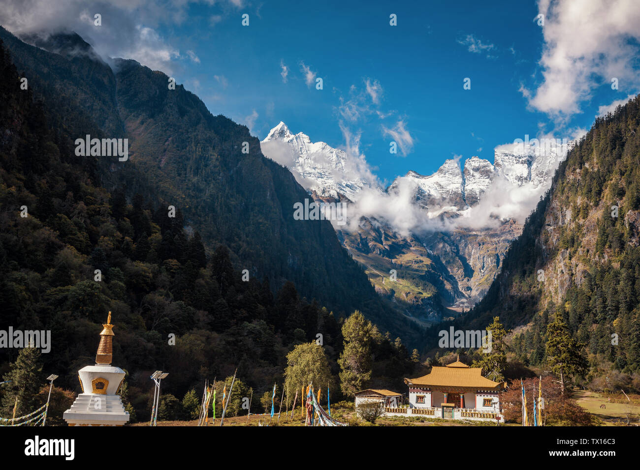 Scenery of Meri Snow Mountain, Yunnan Stock Photo - Alamy