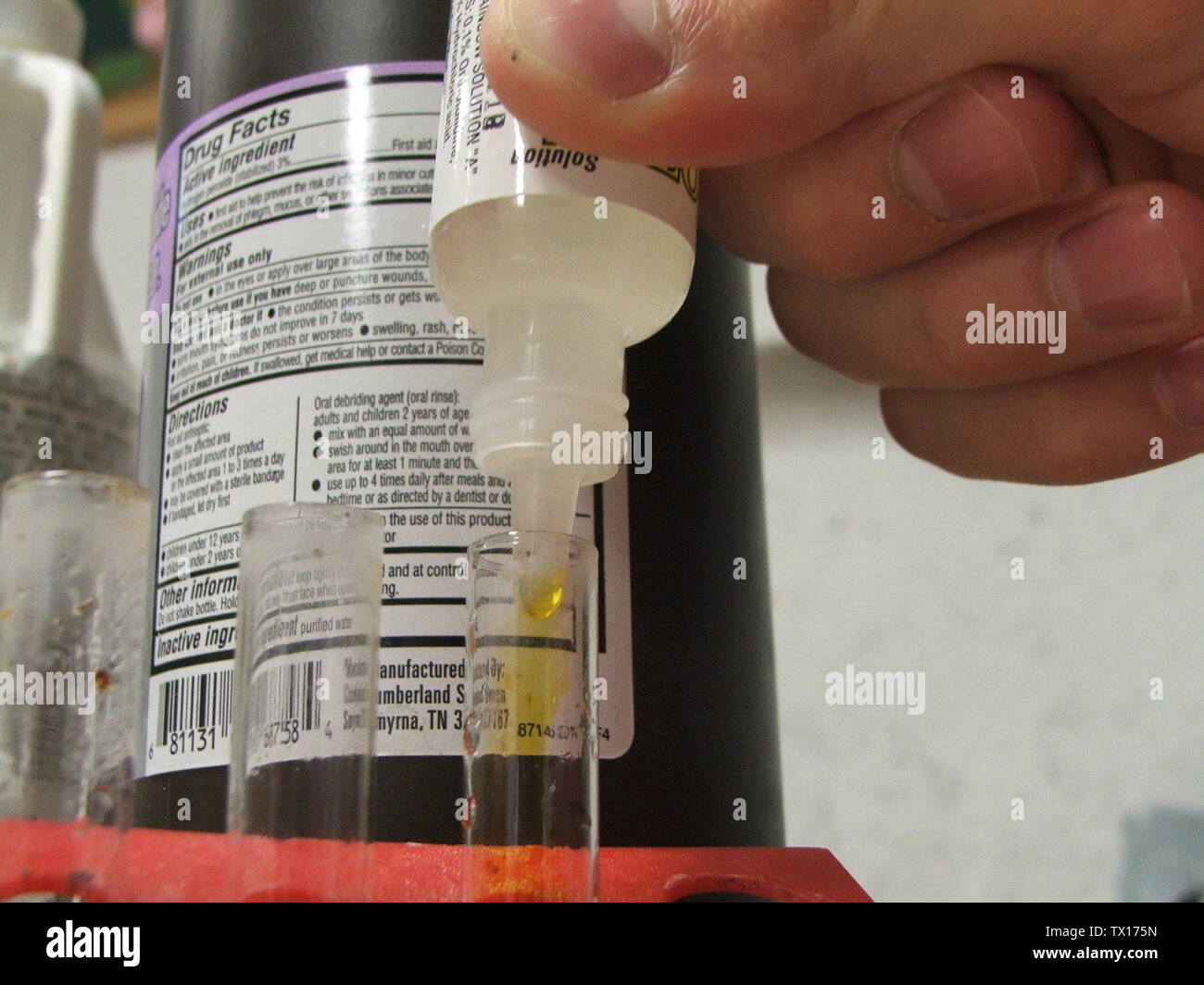 Sodium chlorine hi-res stock photography and images - Alamy