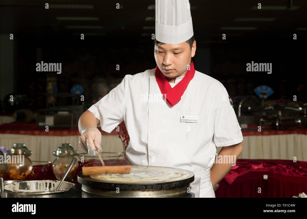 Ramen chef and pancake chef Stock Photo - Alamy