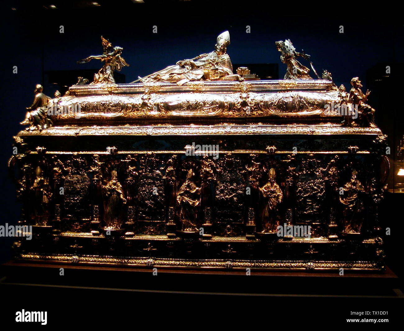 Reliquary medieval hi-res stock photography and images - Alamy
