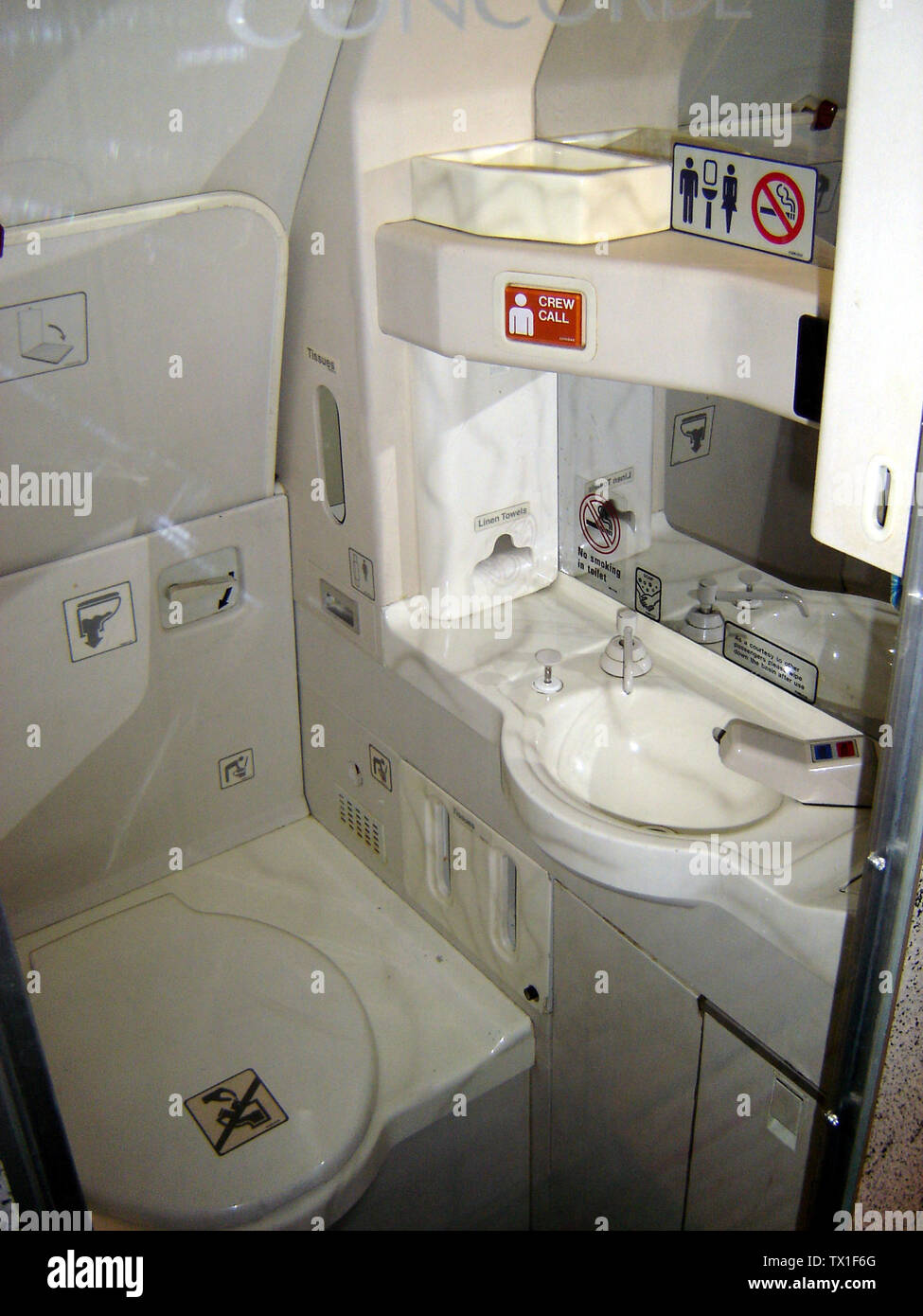Toilet flight hi-res stock photography and images - Alamy