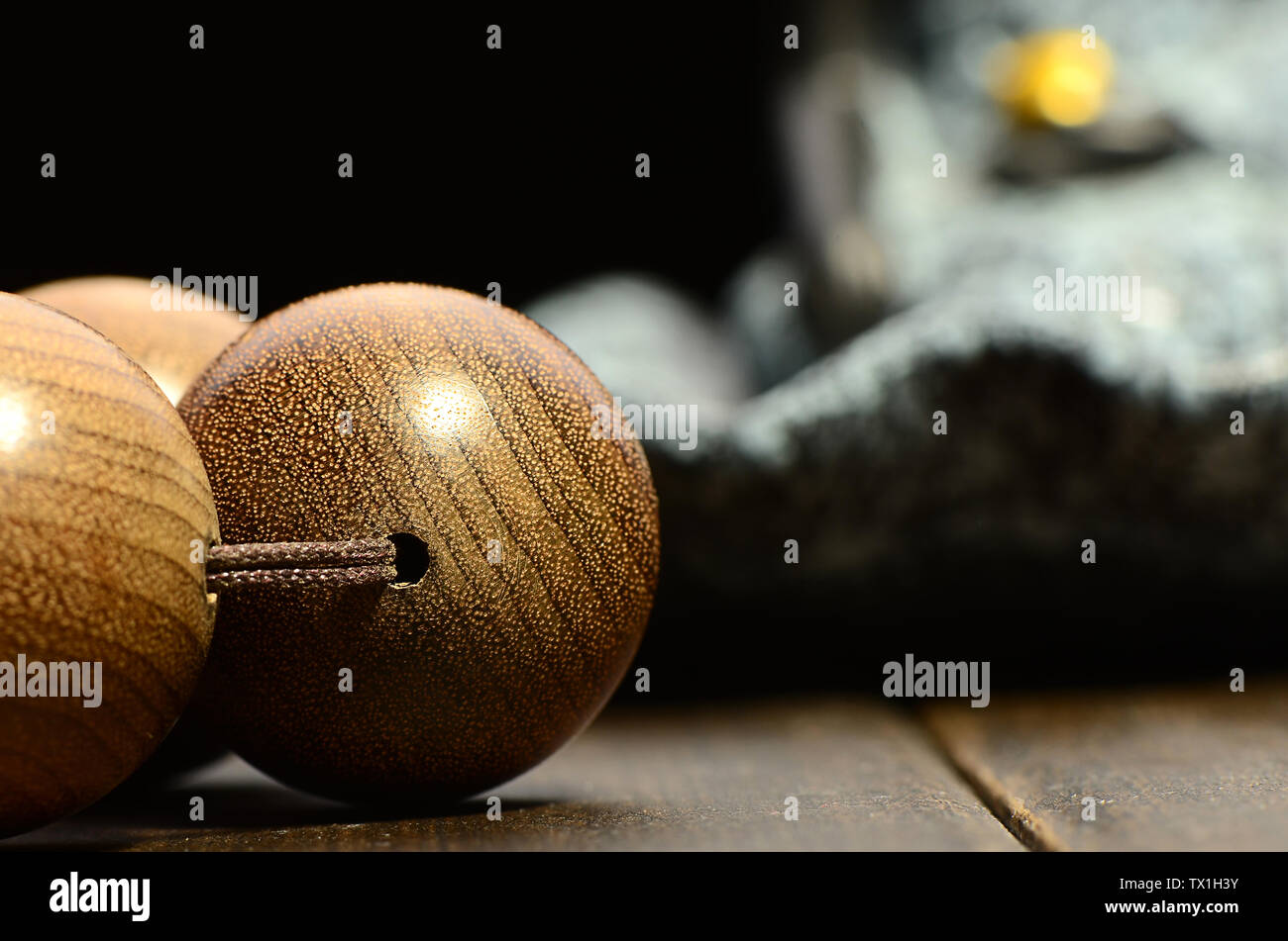 Yin shen wood handstring hi-res stock photography and images - Alamy