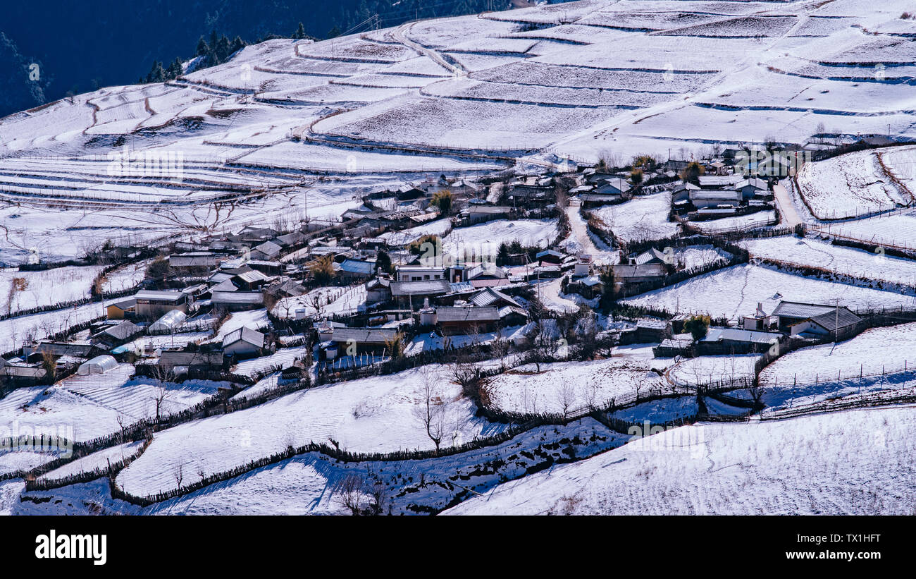 Haba snow mountains hi-res stock photography and images - Alamy