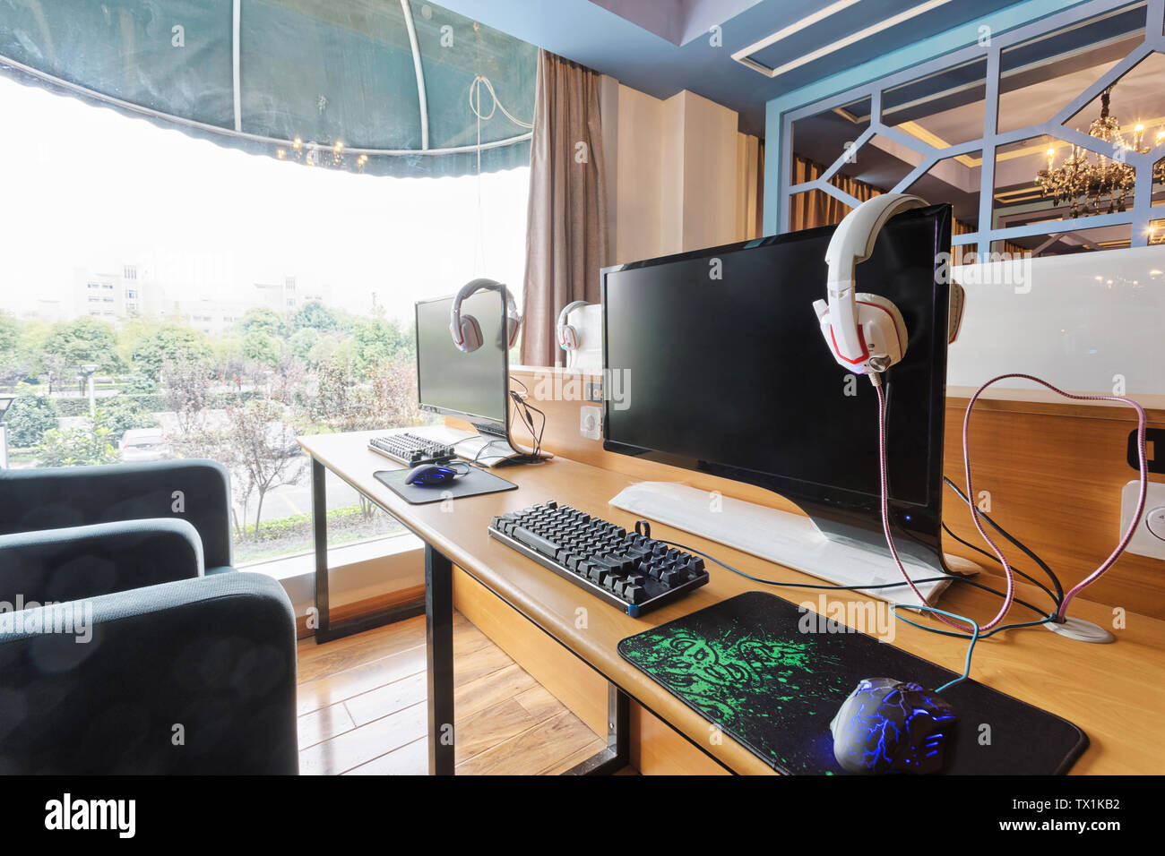 Modern Internet cafe interior Stock Photo - Alamy