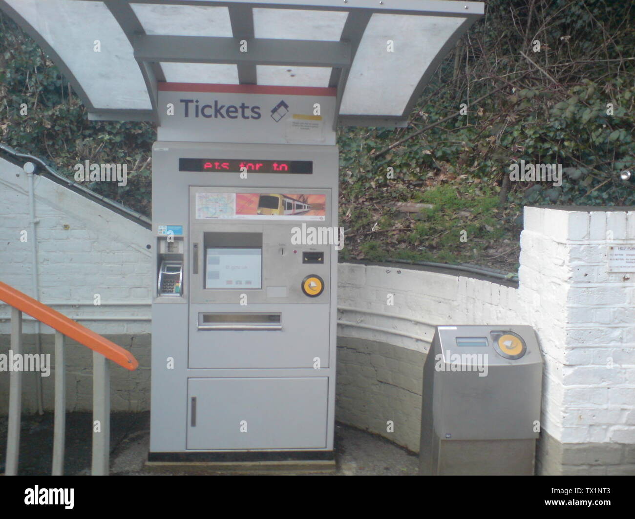 Oyster machines hi-res stock photography and images - Alamy