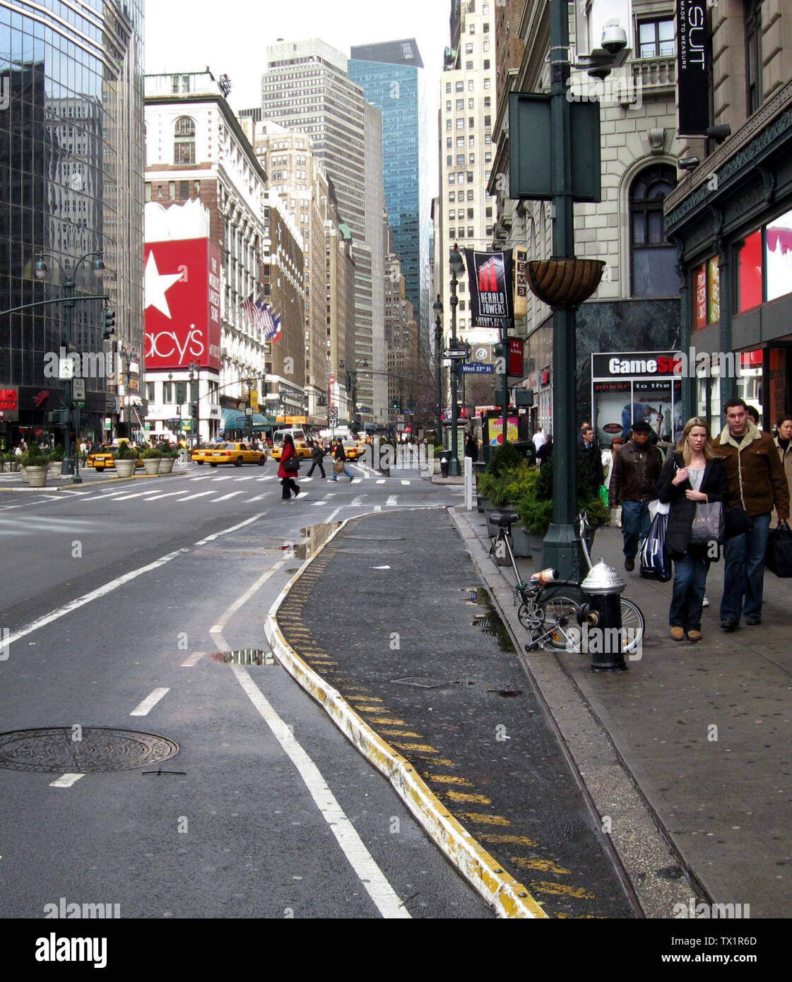 Broadway extension hi-res stock photography and images - Alamy