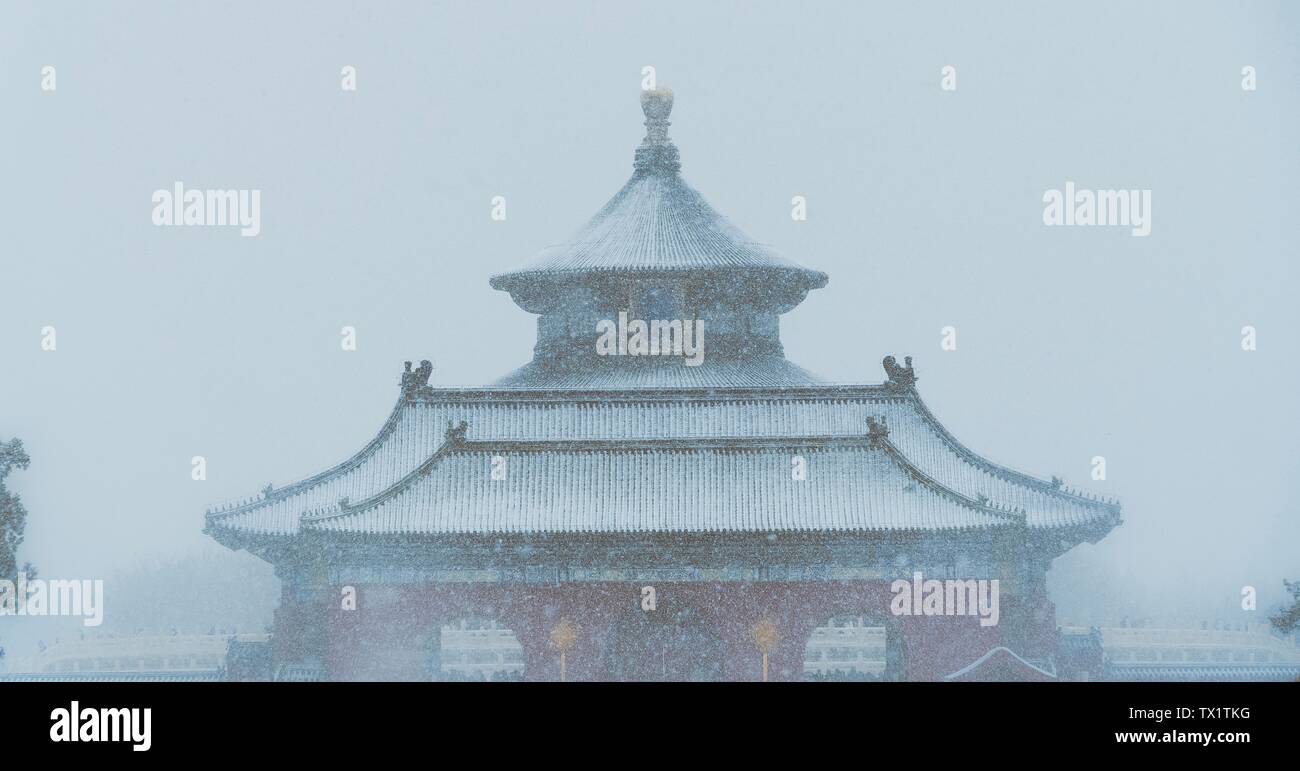 Snow view of Beijing Tiantan Park Stock Photo - Alamy