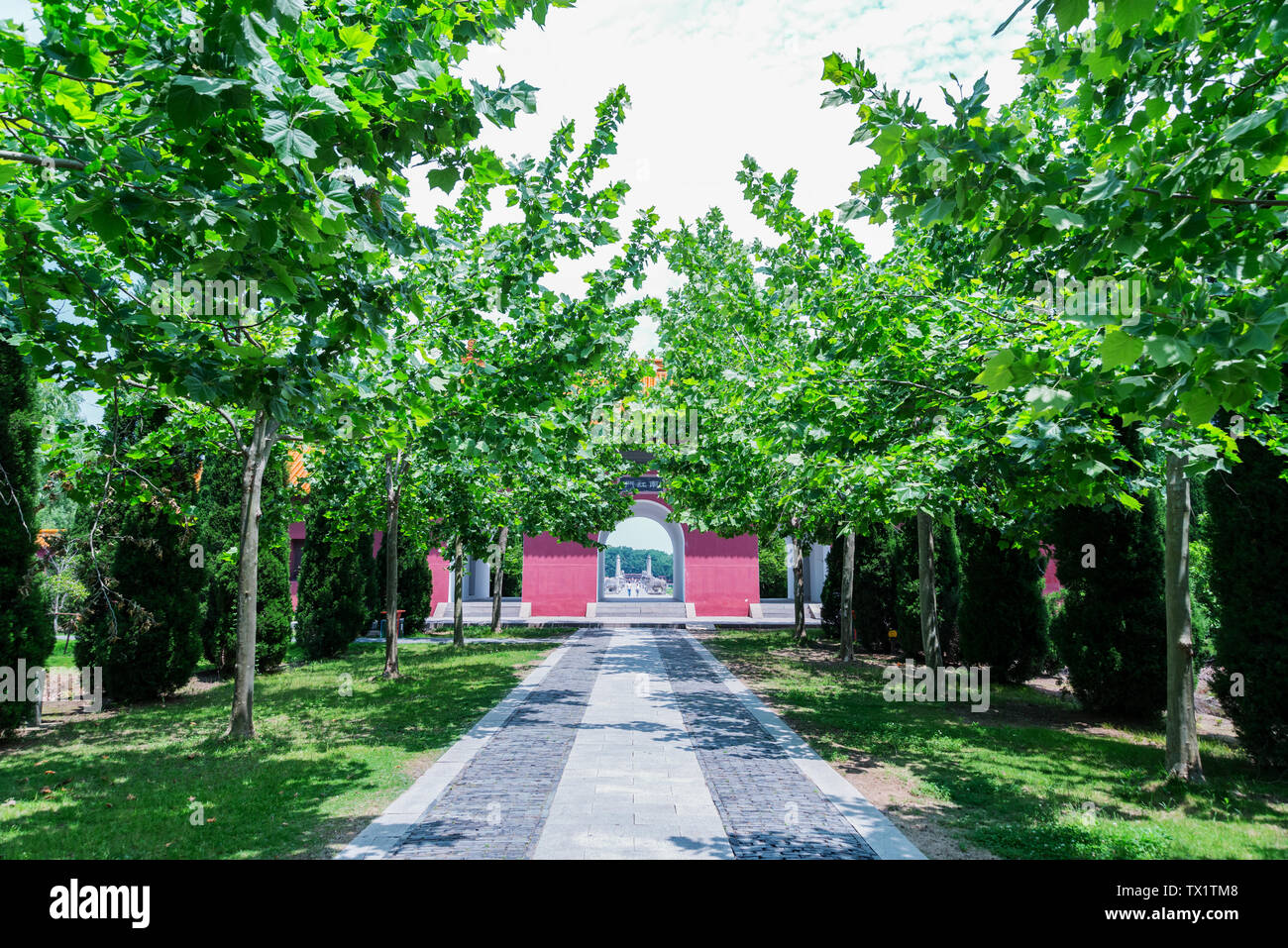 Nanhong Gate, Ming ancestral mausoleum Stock Photo - Alamy