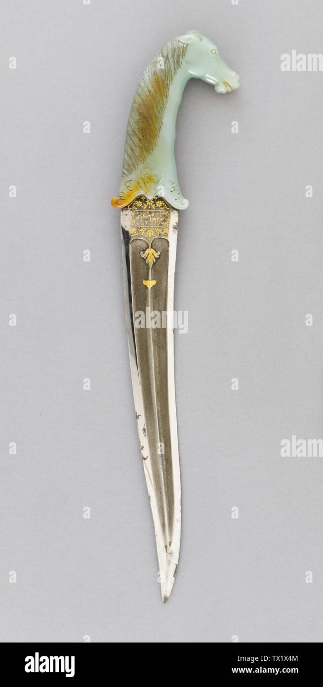Mughal dagger hi-res stock photography and images - Alamy