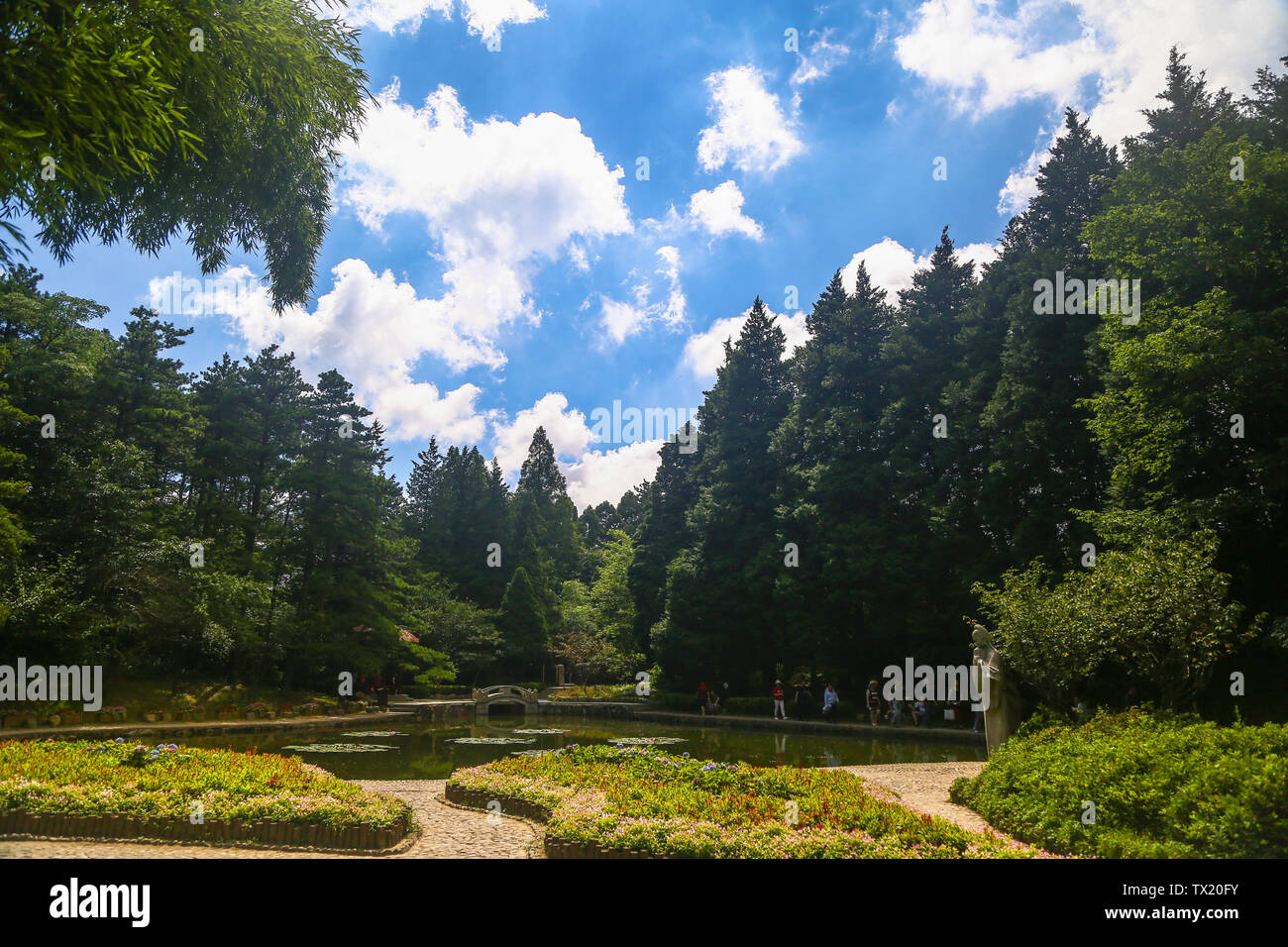 Jiangxi Lushan scenery picture, including Pokou scenic map, embroidery ...