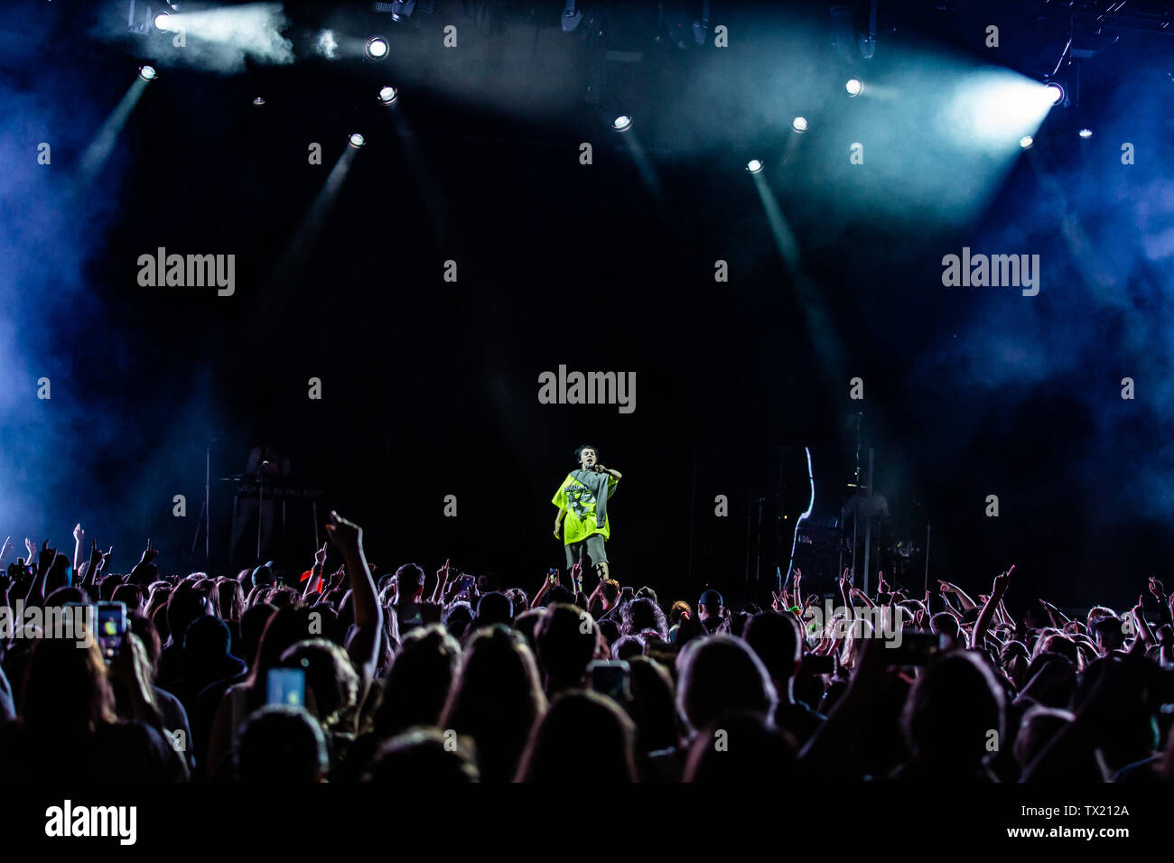 Billie eilish concert hi-res stock photography and images - Alamy