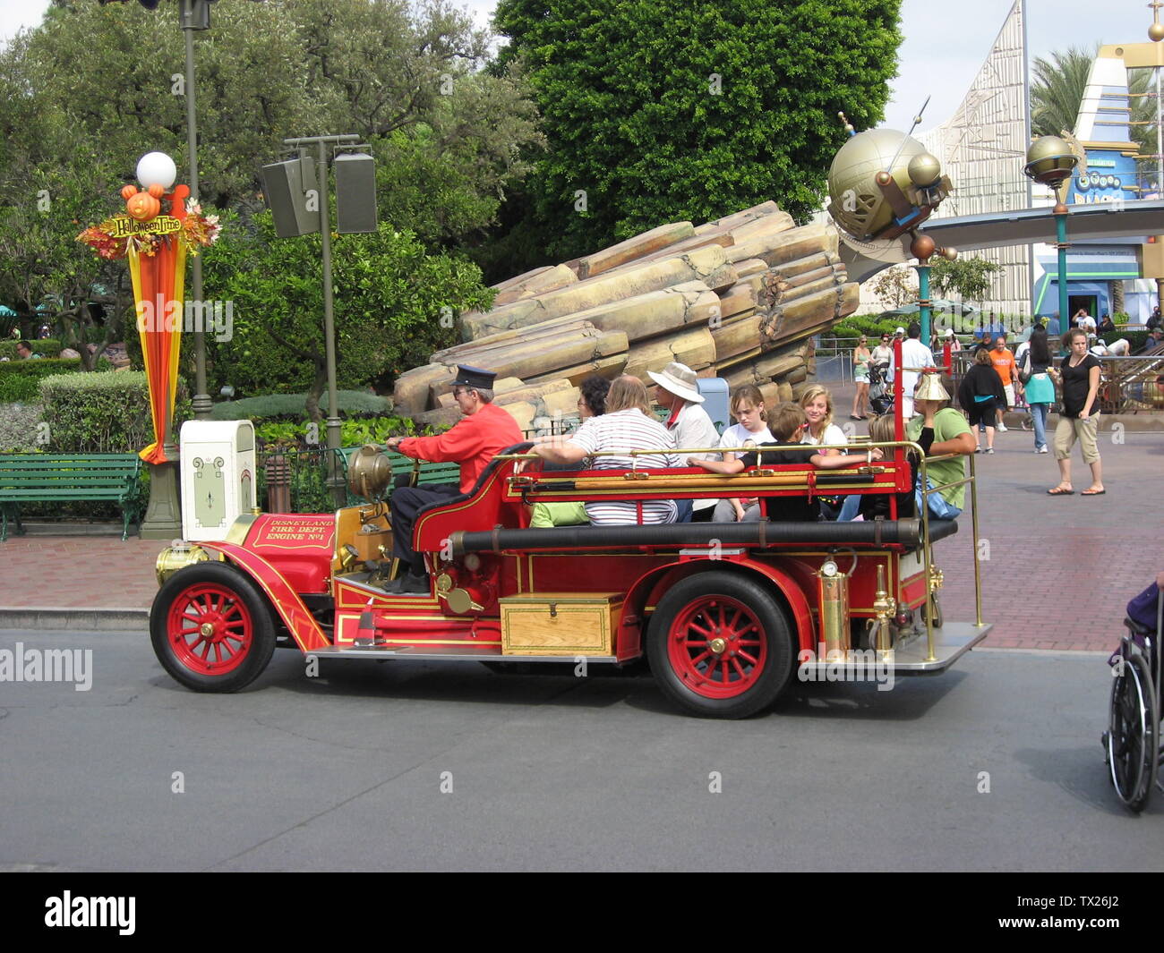Fire engine at disneyland hi-res stock photography and images - Alamy