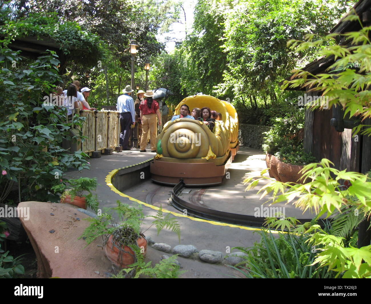 Winnie the pooh ride hi-res stock photography and images - Alamy