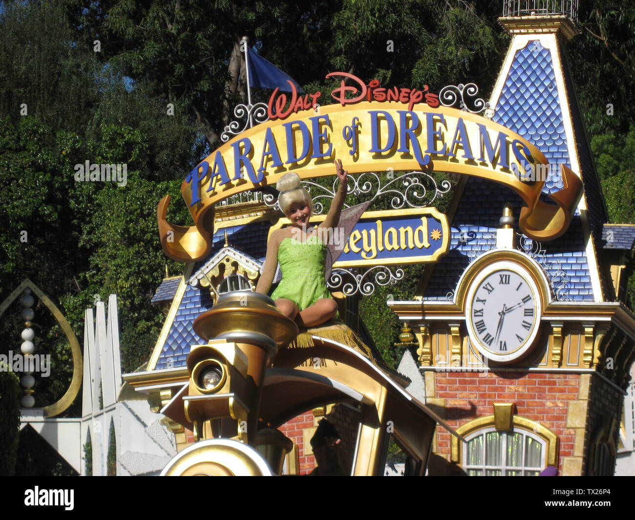 Disneyland parade of dreams hi-res stock photography and images - Alamy