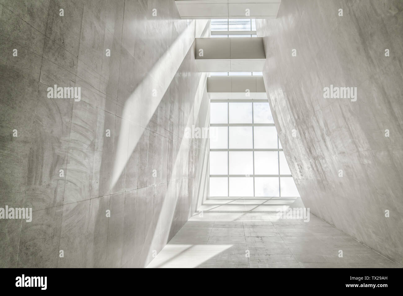 Light transmission ceiling, white modern architectural background Stock ...