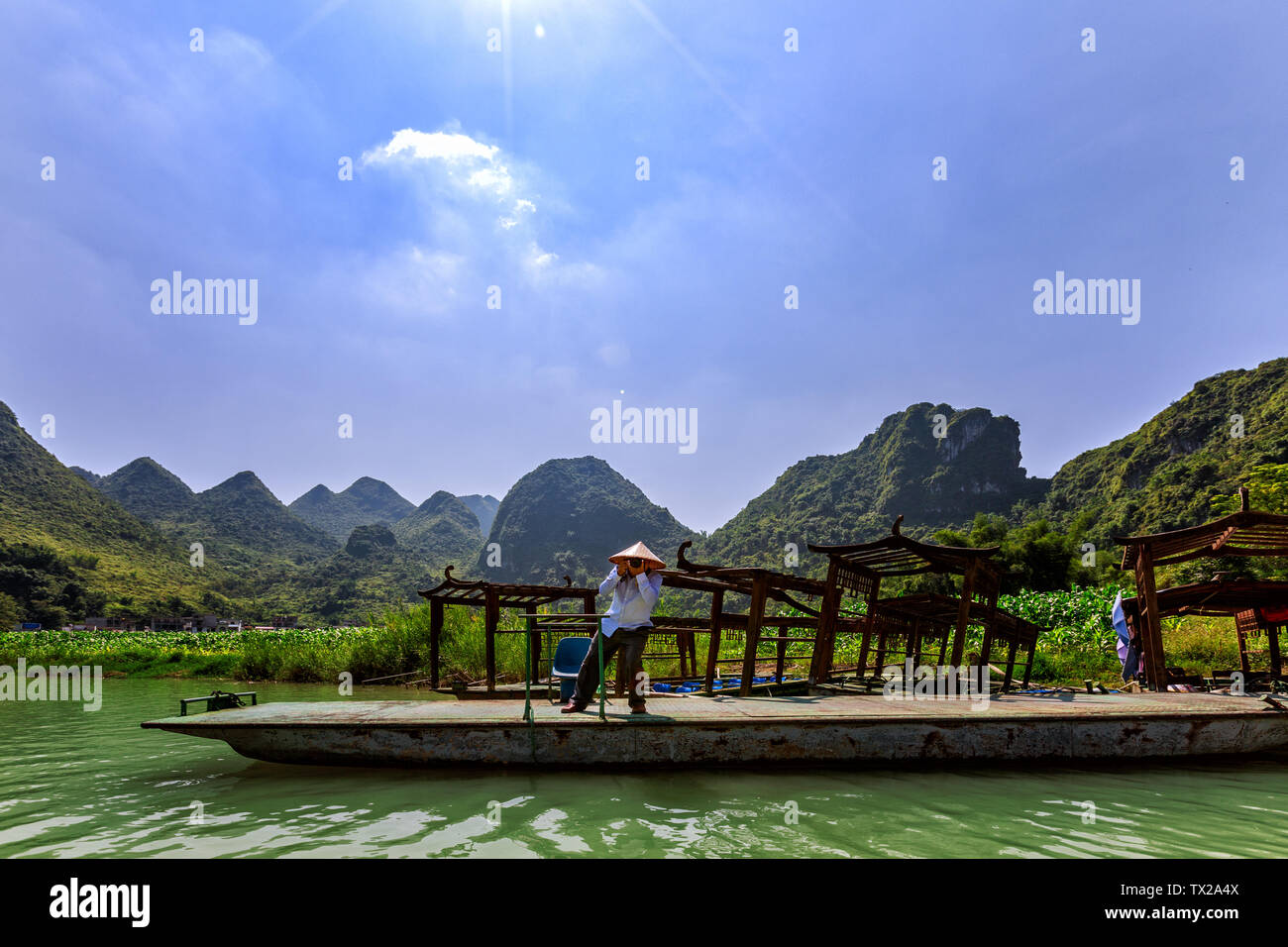 Wood mountains and rivers hi-res stock photography and images - Alamy