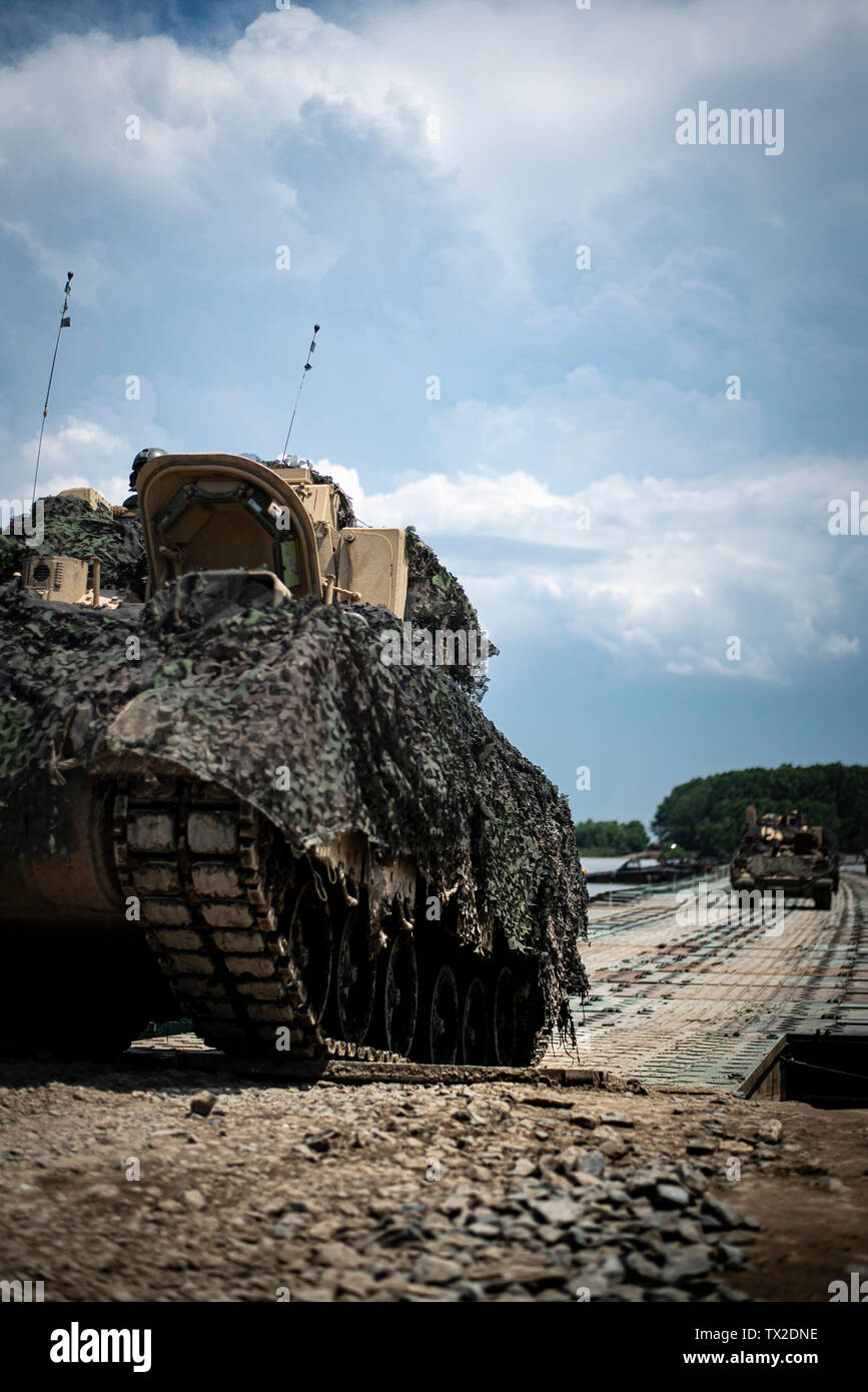 Improve ribbon bridge hi-res stock photography and images - Alamy