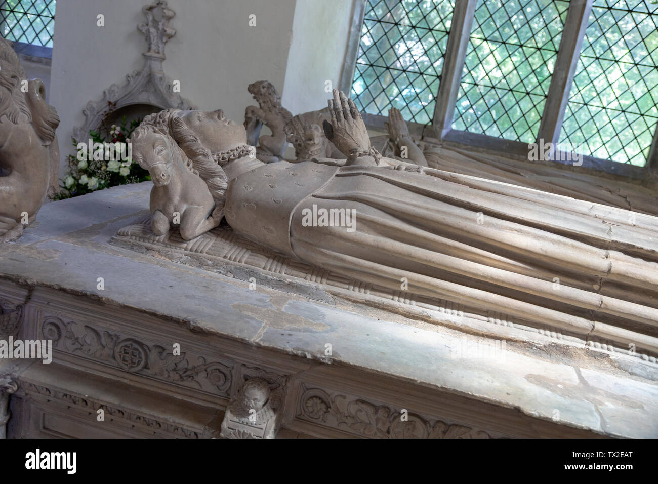 Duke of norfolk tomb hi-res stock photography and images - Alamy