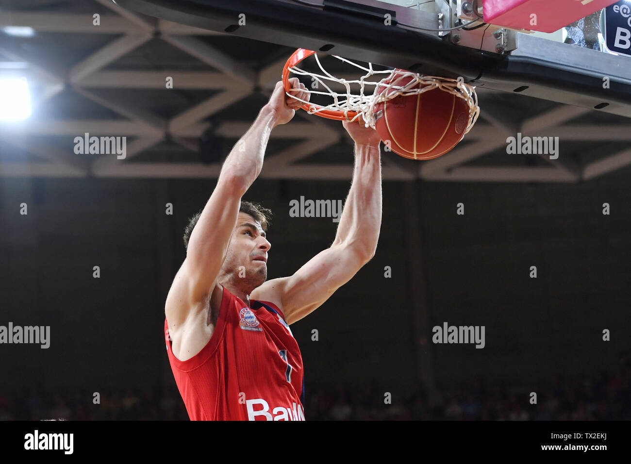 Basketball motive hi-res stock photography and images - Alamy