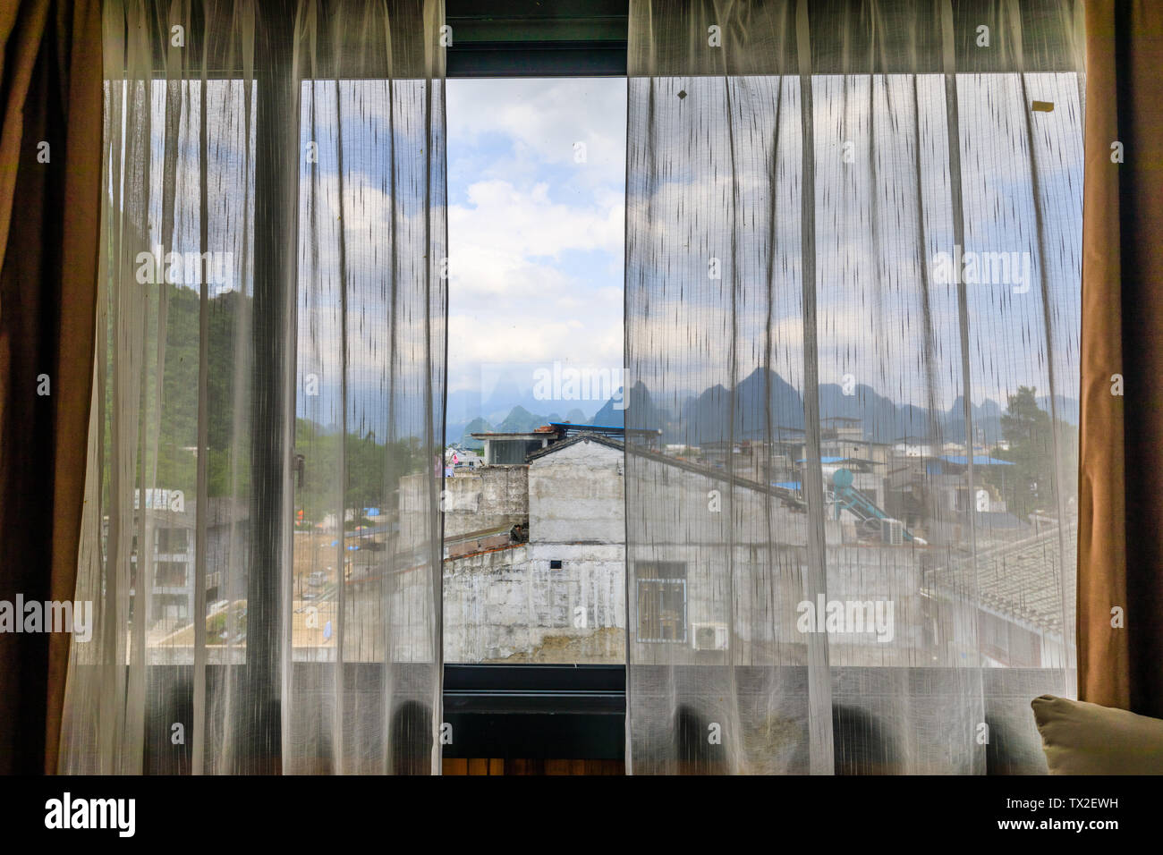 Xingping village hi-res stock photography and images - Alamy