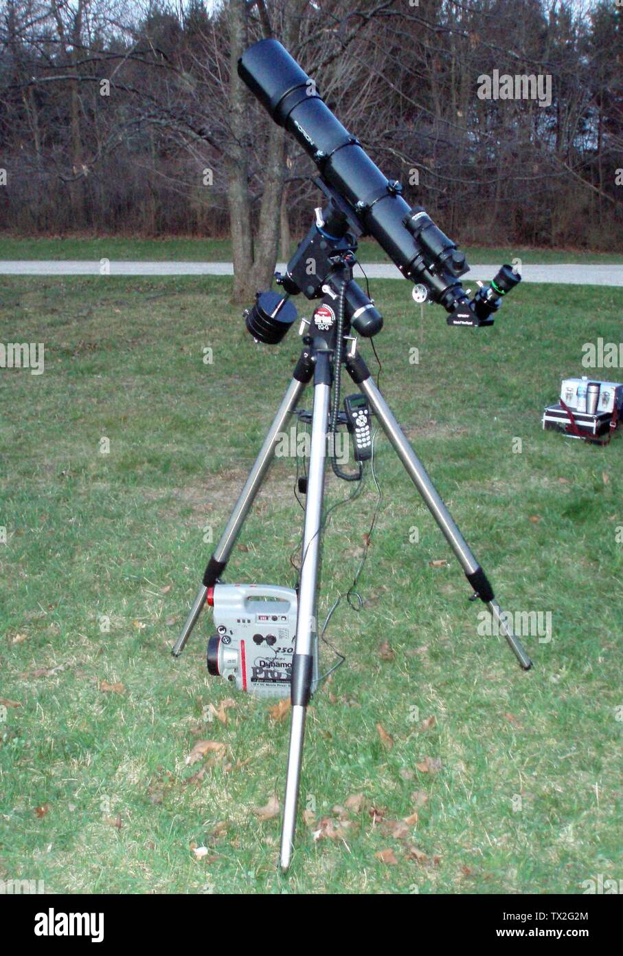 German equatorial mount hi-res stock photography and images - Alamy
