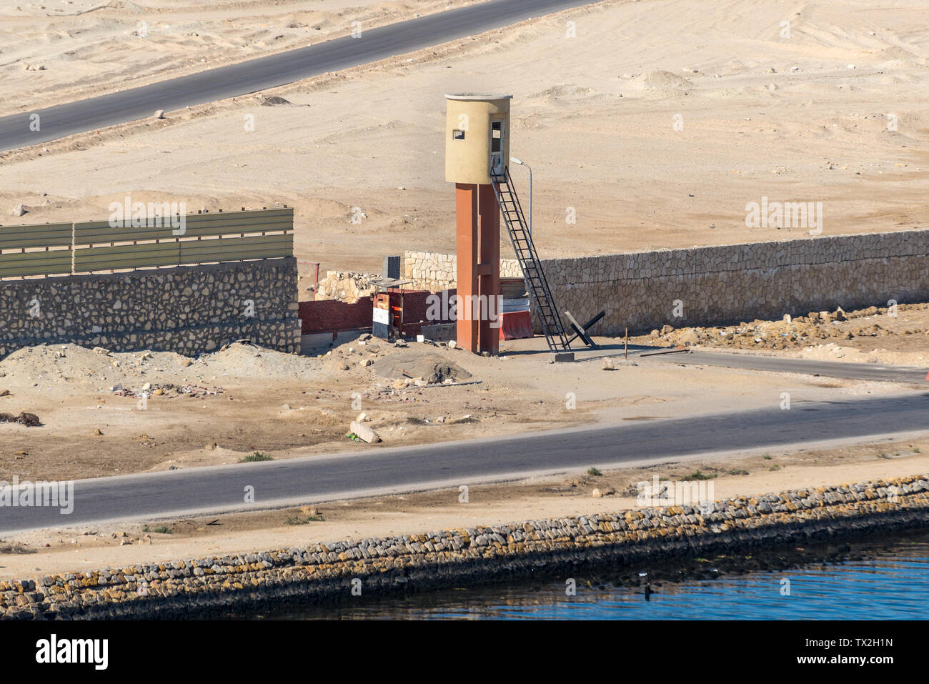 Military watch tower hi-res stock photography and images - Alamy