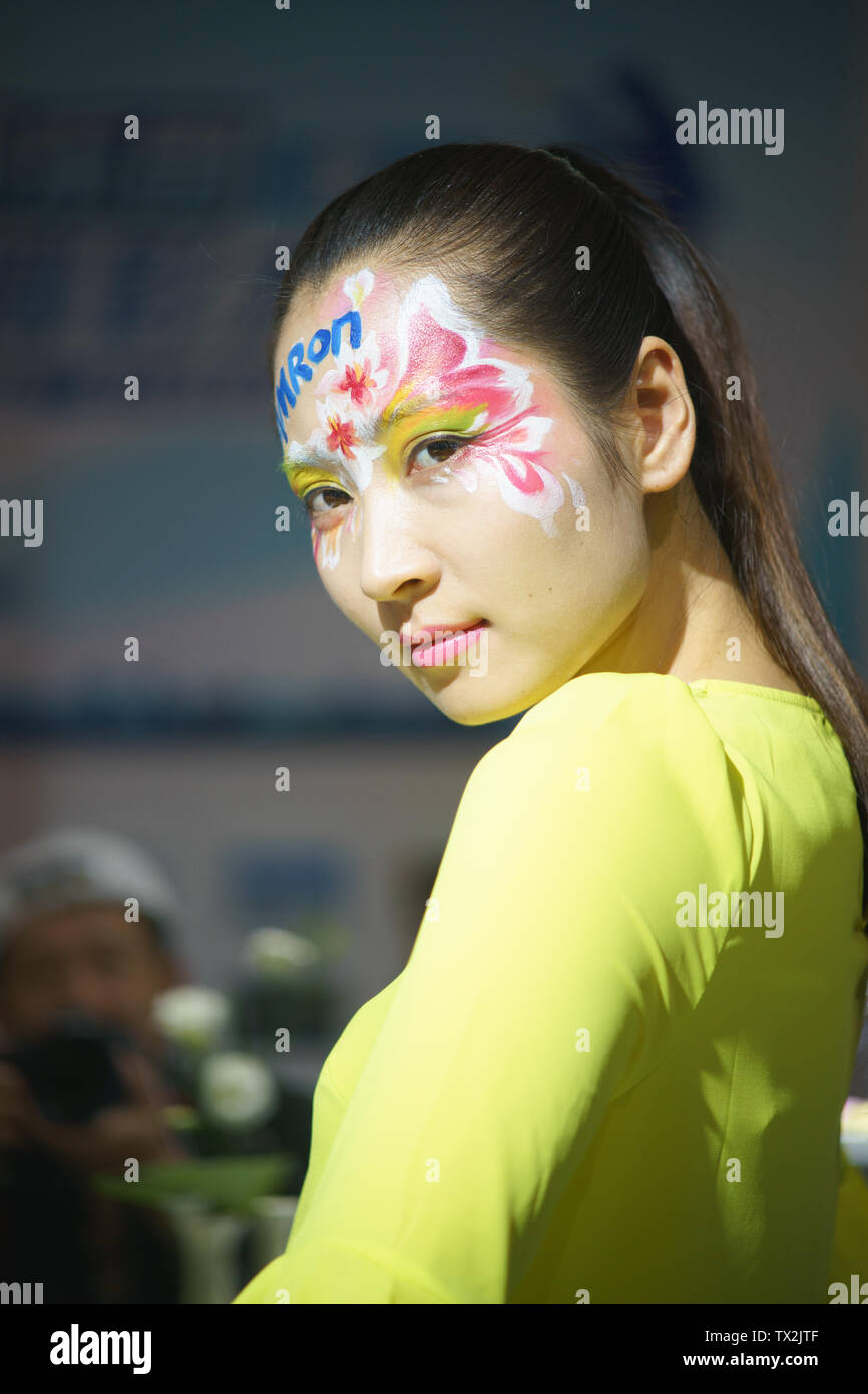 Human body painted make-up Stock Photo - Alamy