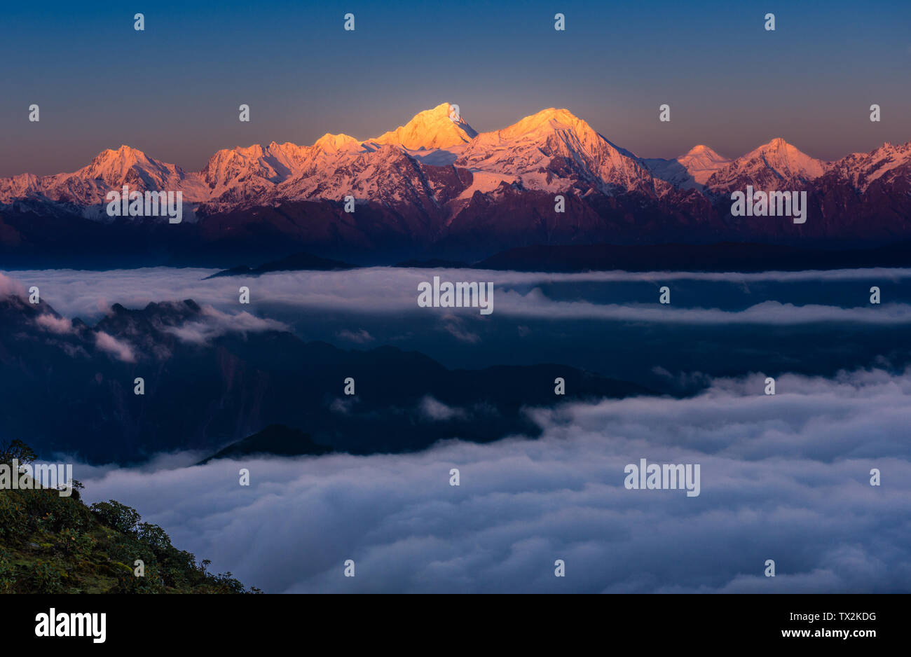 King of Shushan - Gonga Snow Mountain, photographed in Niubaishan Stock ...