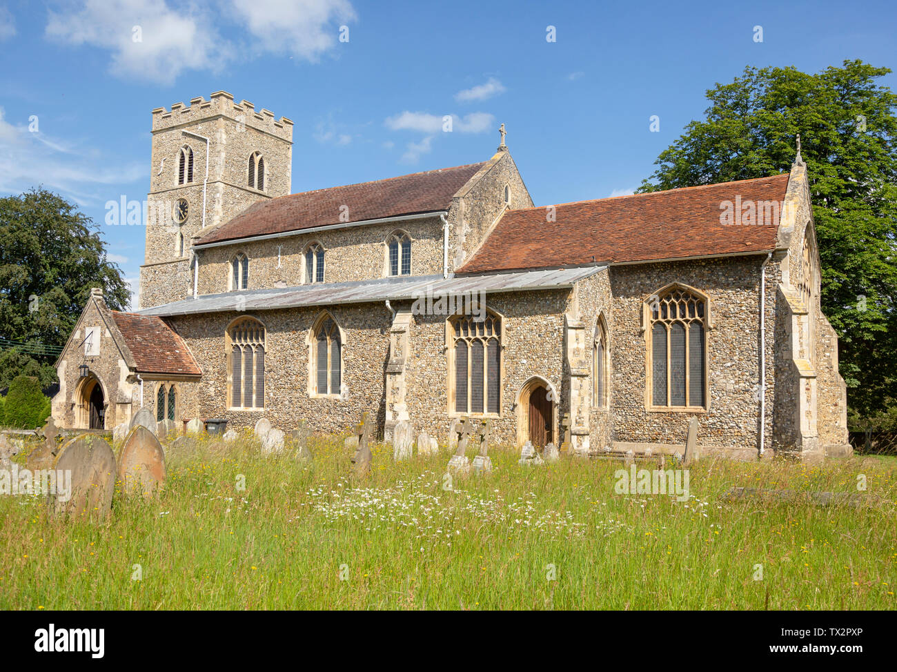 Rural england with parish churches hi-res stock photography and images ...