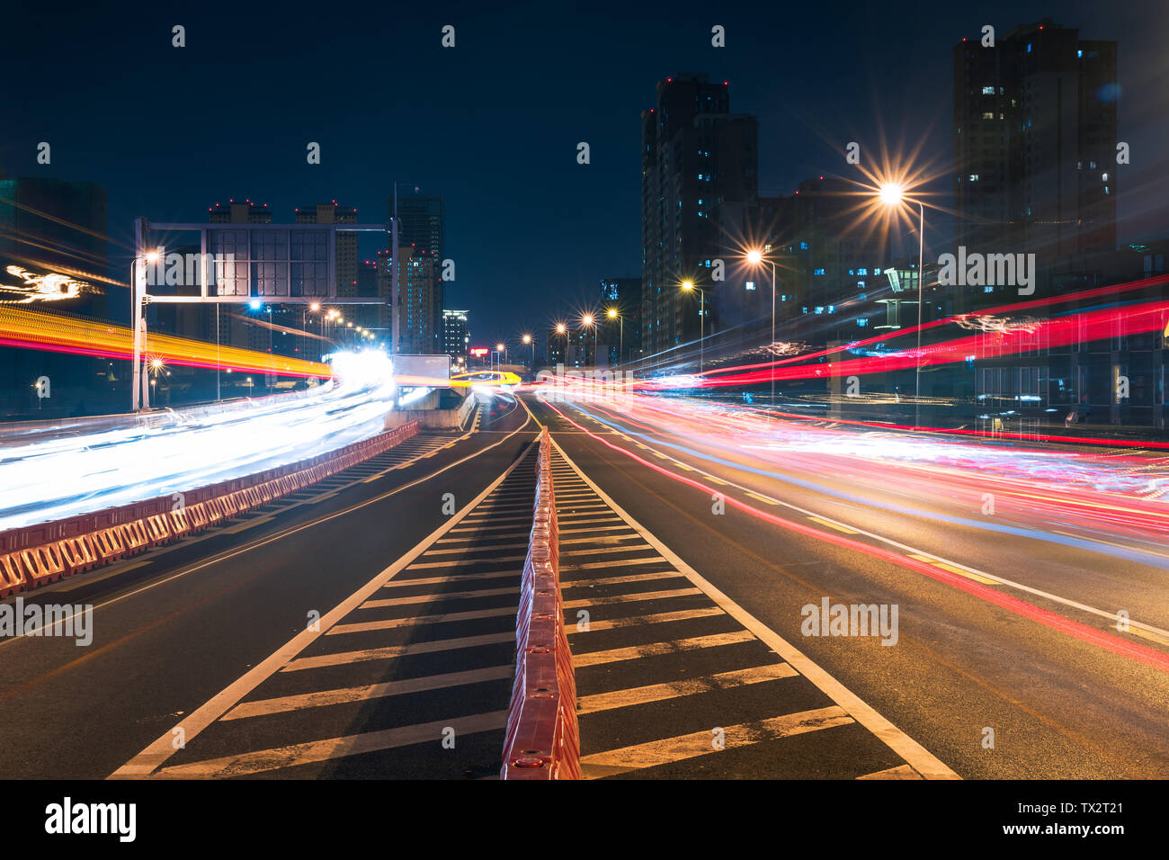 Rapid traffic brt night view in Chengdu, Sichuan Stock Photo - Alamy