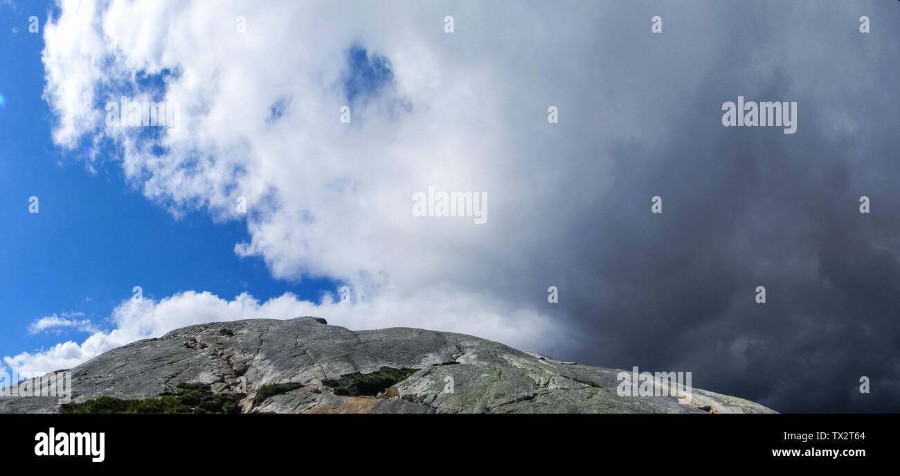 Kjeragbolten man hi-res stock photography and images - Alamy