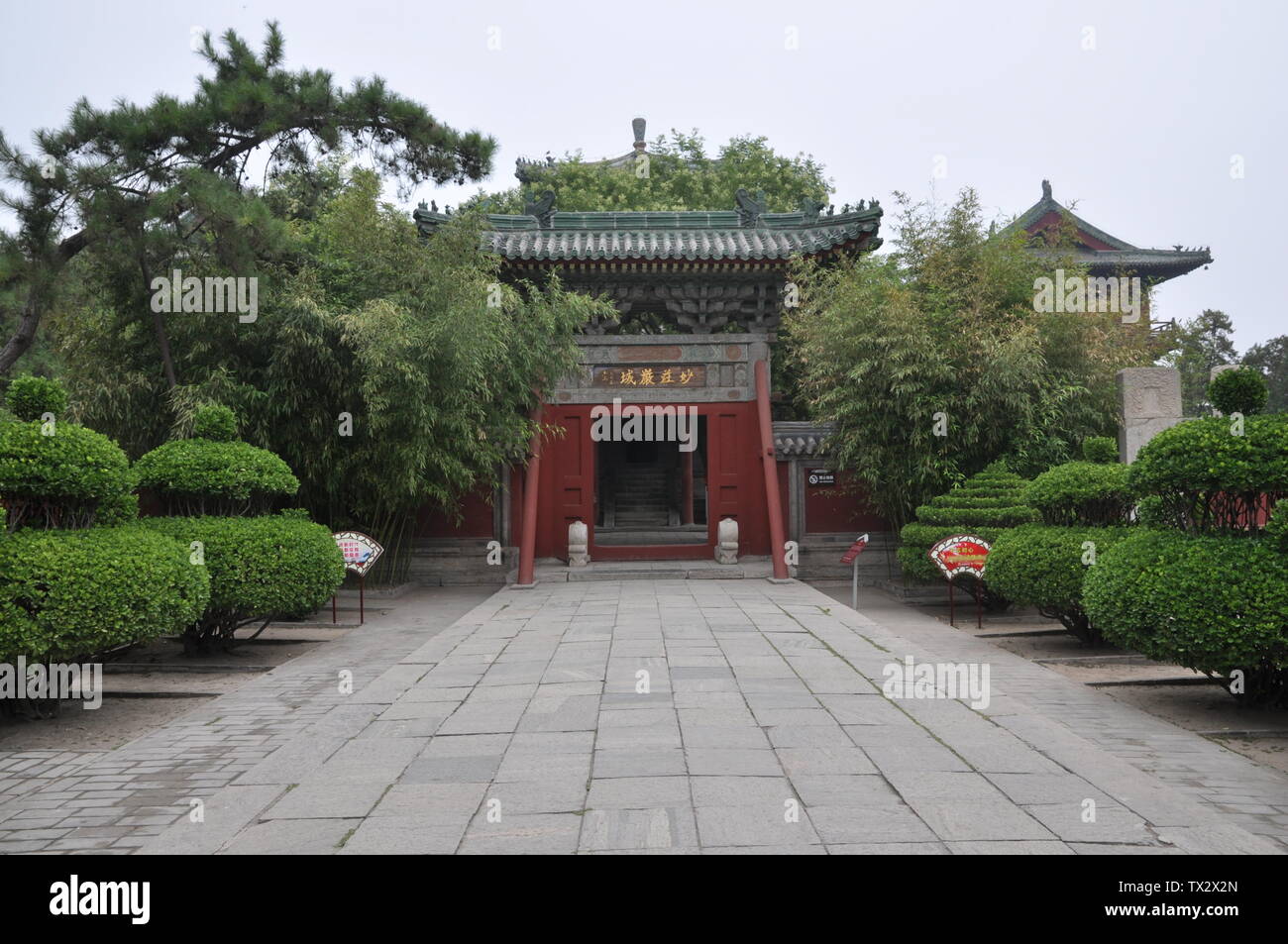 Thousand year old ancient temples hi-res stock photography and images ...