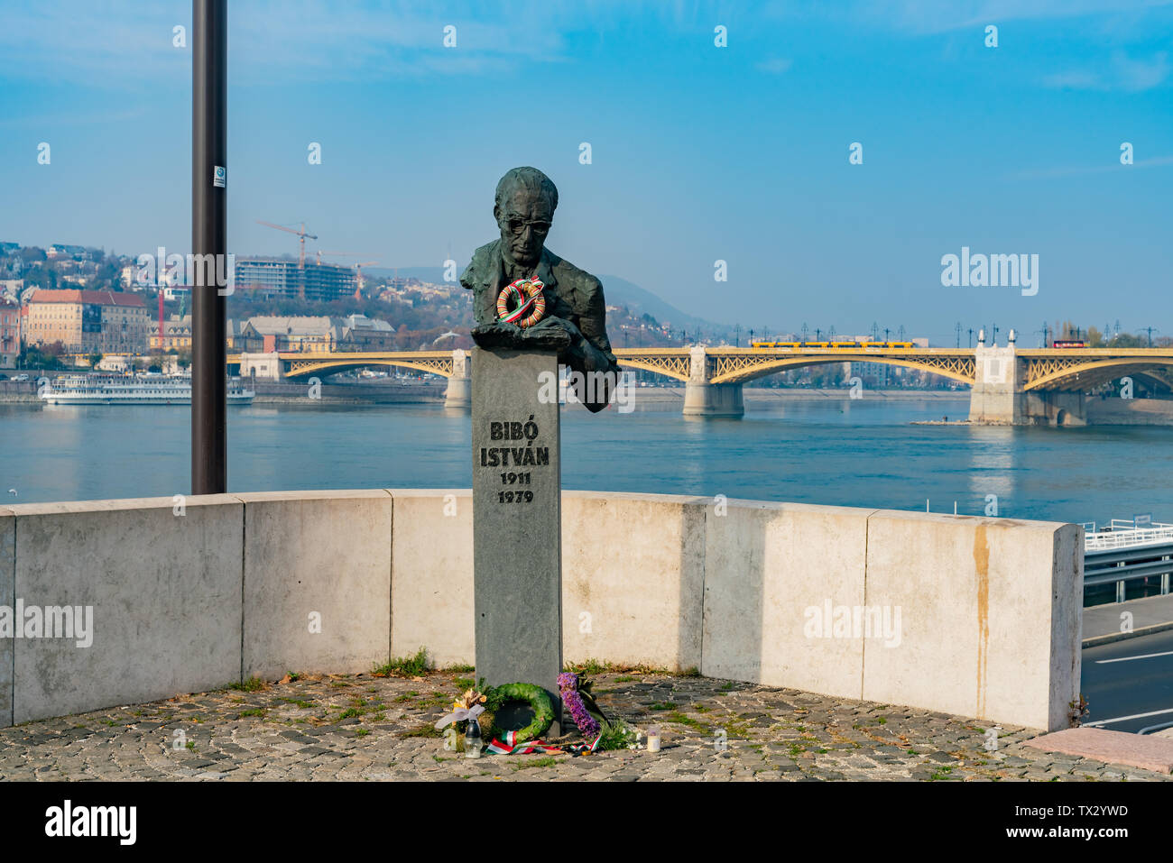 Bibó István sculpture, Morning view of Margaret Bridge and River Danube ...