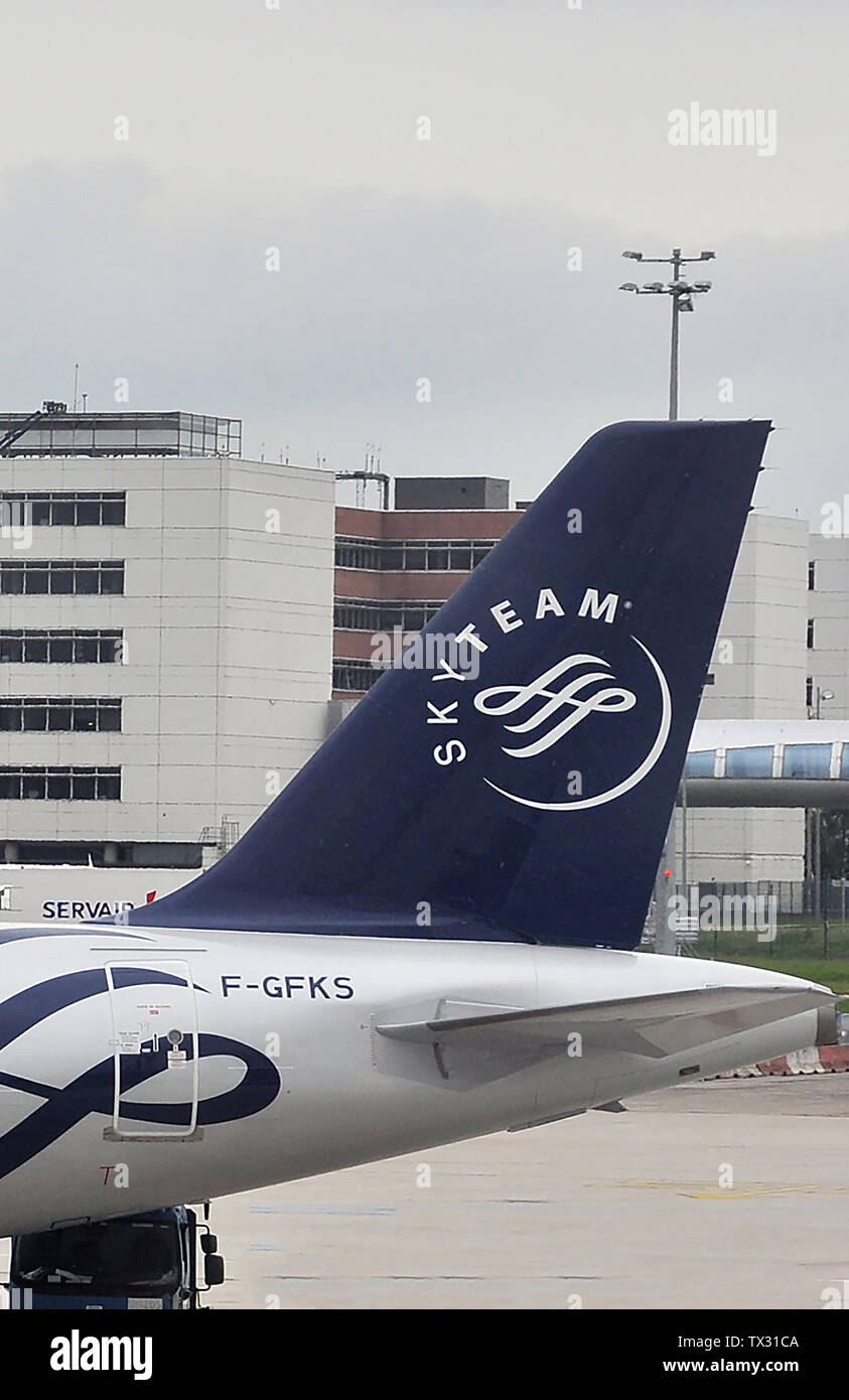 Roissy logo hi-res stock photography and images - Alamy