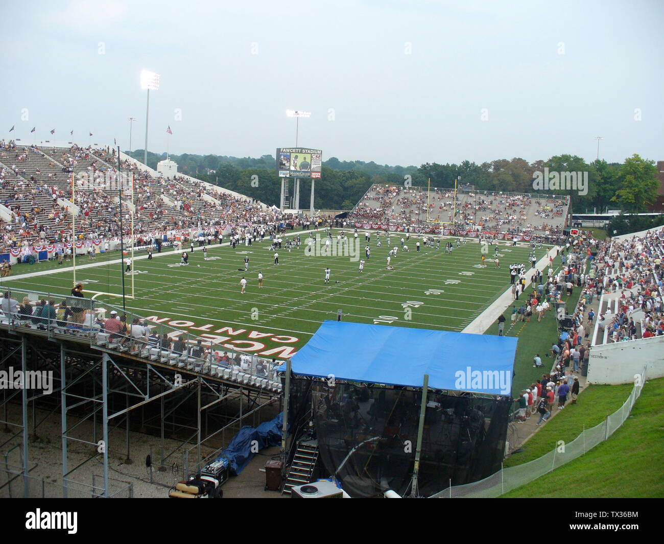 English football hall hi-res stock photography and images - Alamy