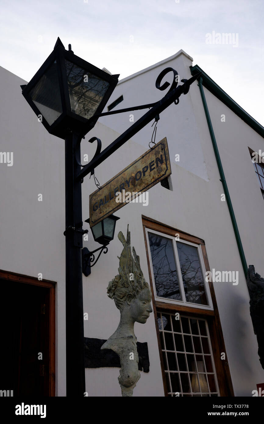 Art gallery sign hi-res stock photography and images - Alamy