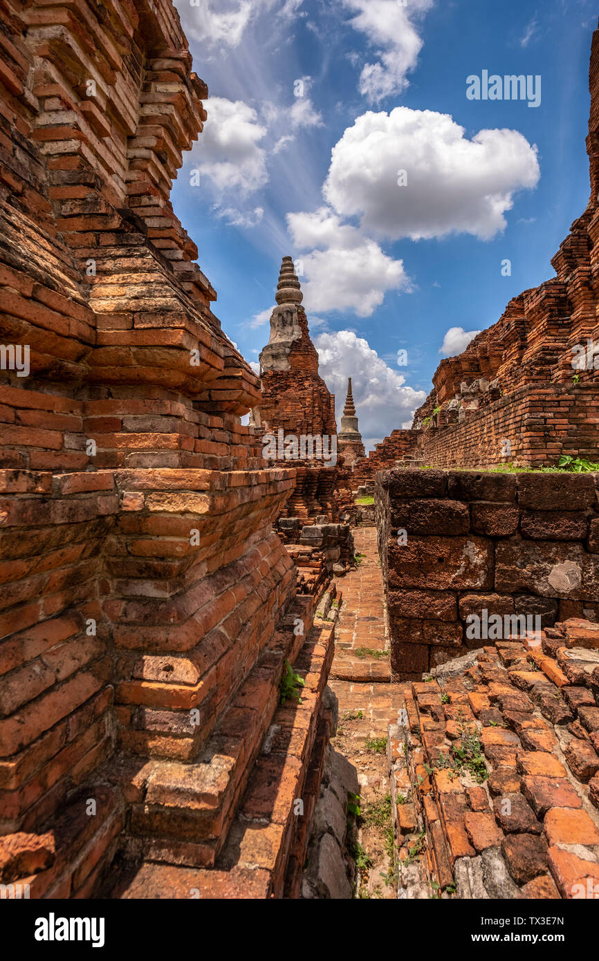 Ayutthaya - Wat Mahathat Stock Photo - Alamy