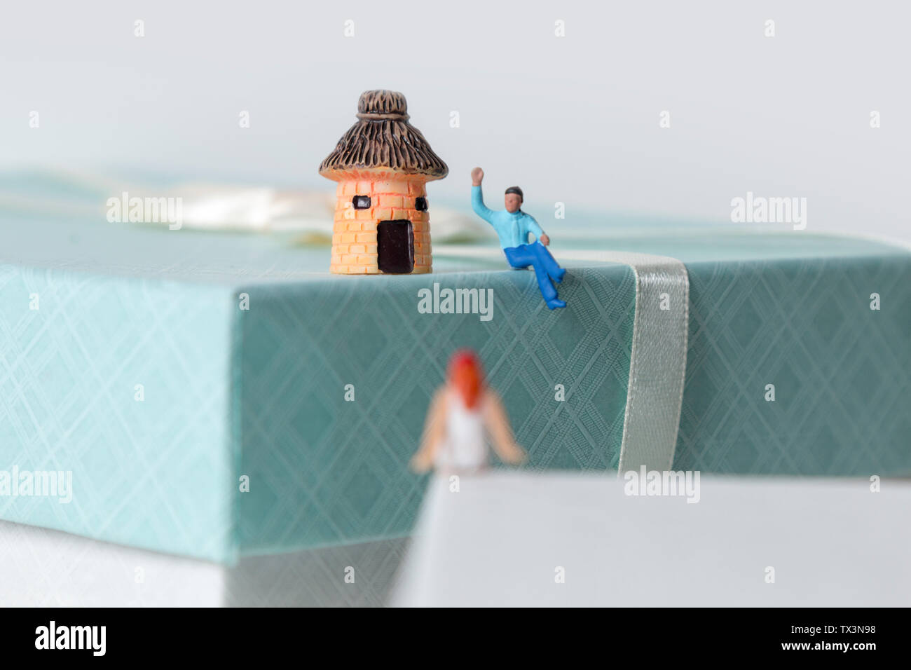 People who look across each other Stock Photo - Alamy