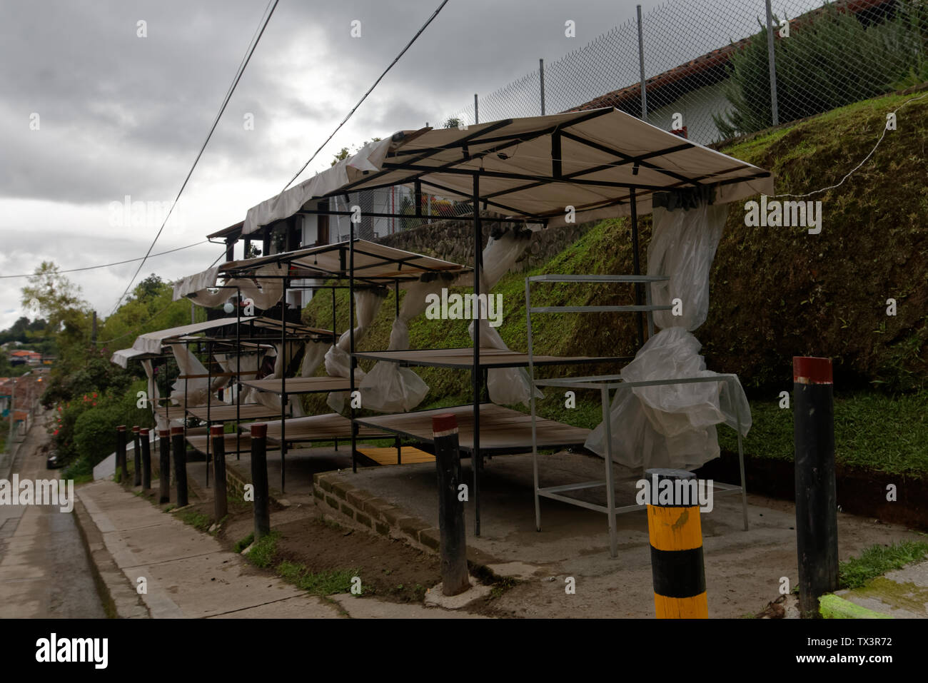 Empty stalls of street vendors Stock Photo - Alamy