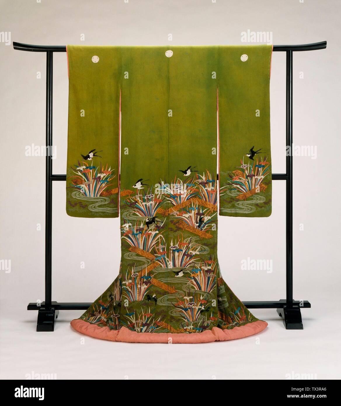 Furisode with plank bridges yatsuhashi hi-res stock photography and ...