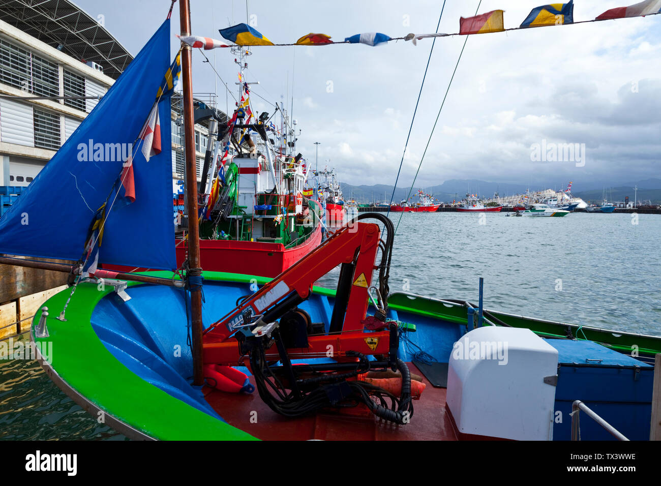 Puerto pesquero de Santoña, Cantabria, Mar Cantábrico, España Stock ...