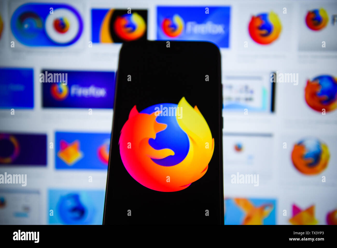 Firefox logo hi-res stock photography and images - Alamy