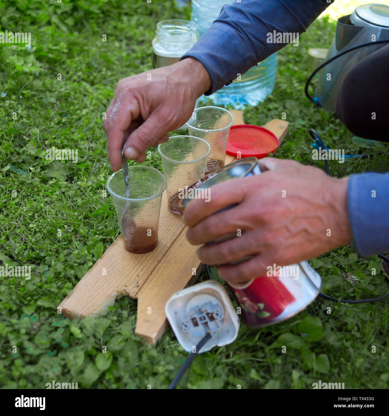 Hand stirring hi-res stock photography and images - Alamy