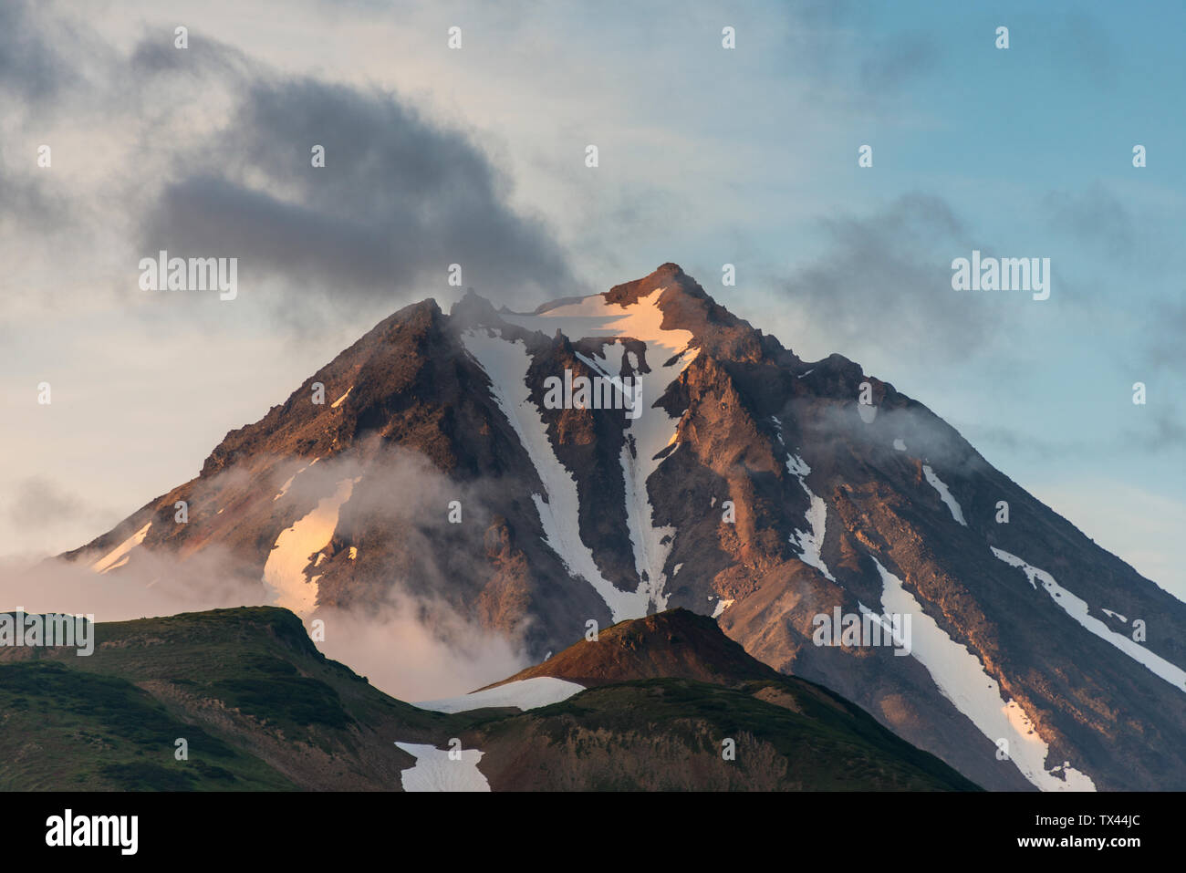 Volcano siberia hi-res stock photography and images - Alamy