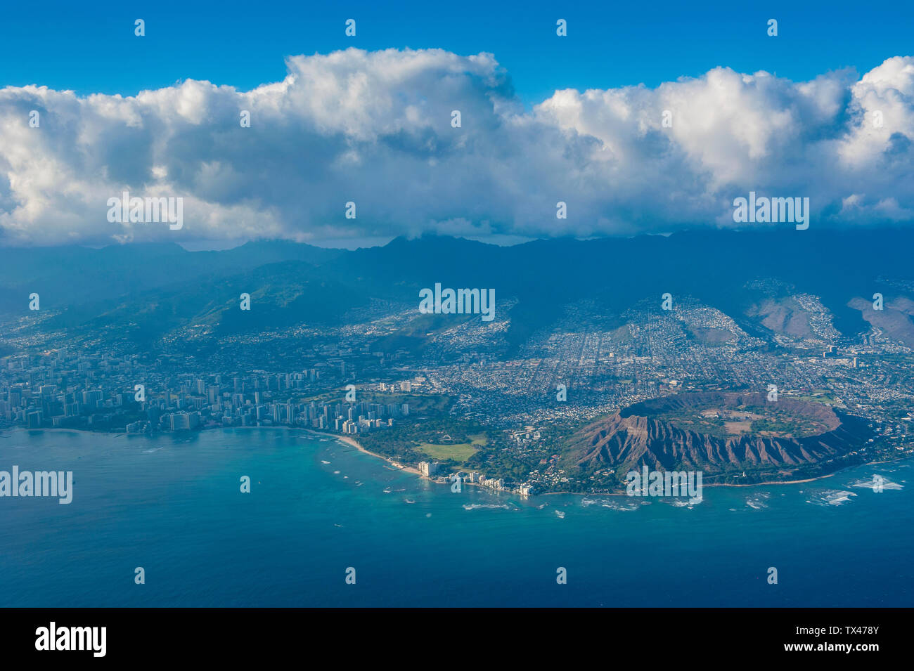 Hawaii, Oahu, aerial view of Honolulu and the Diamond Head Stock Photo ...