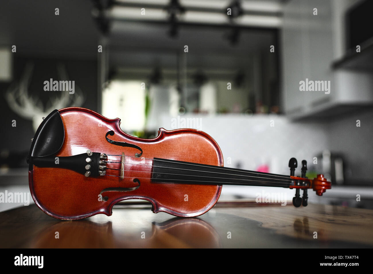 Instrument table hi-res stock photography and images - Alamy