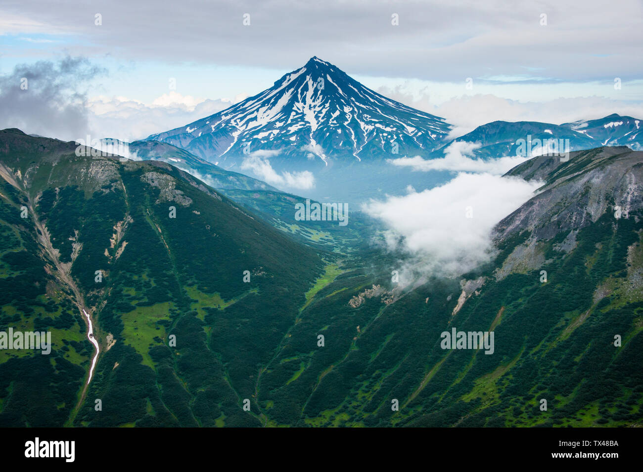 Aerial view of vilyuchinsk volcano hi-res stock photography and images ...